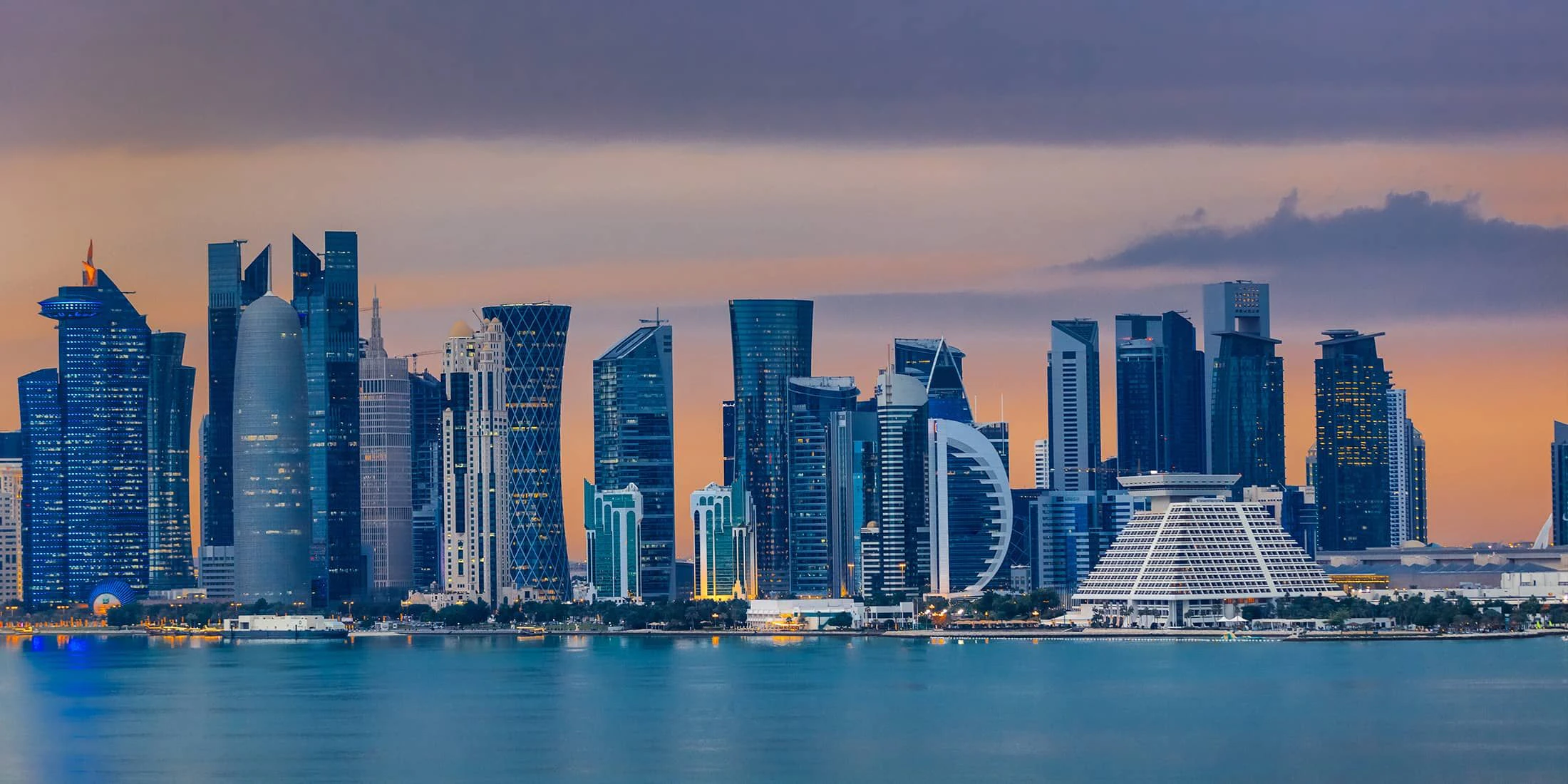 How to Hire Employees in Qatar Legally | G-P